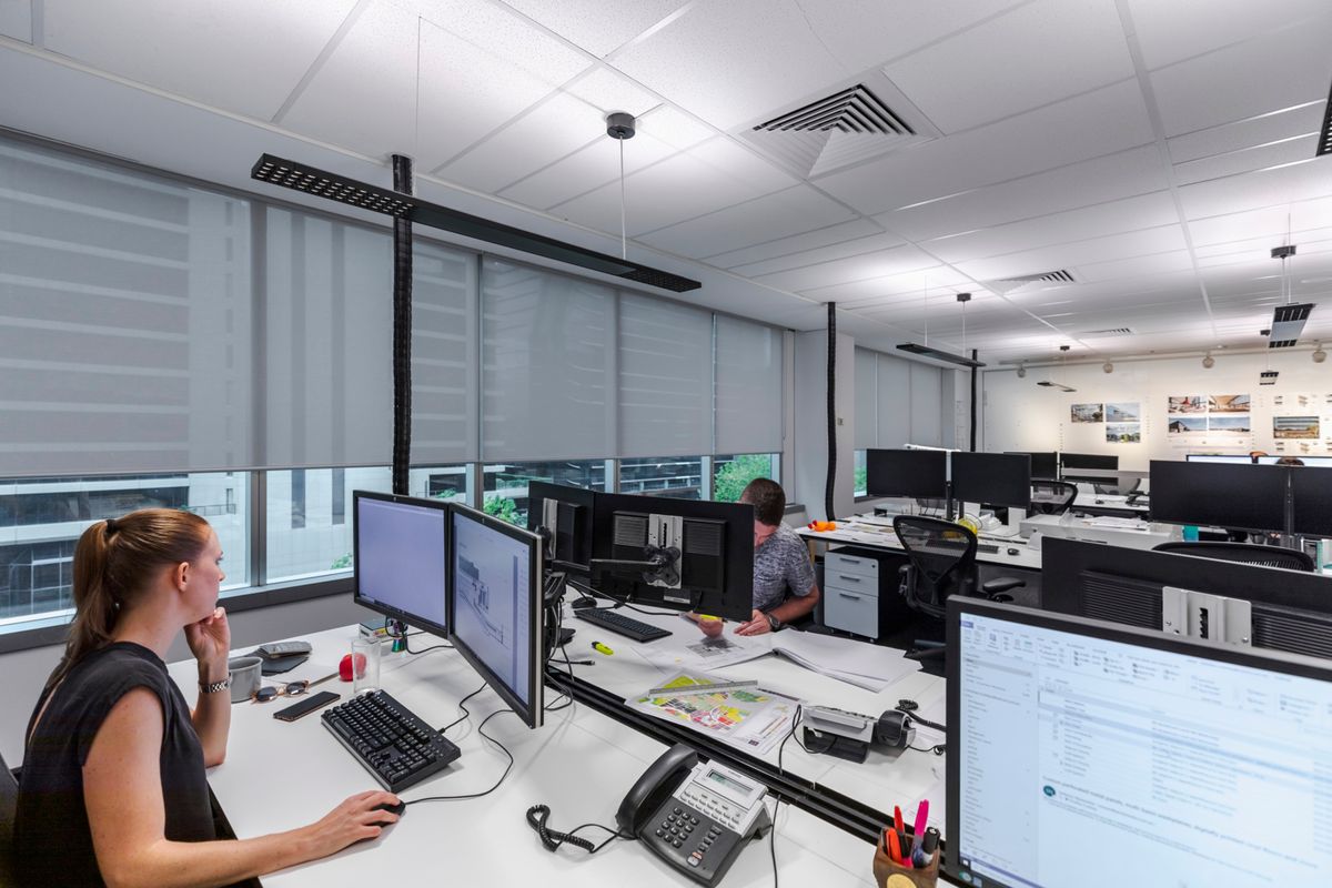 Jilly linear - Pendant luminaires - Indoor | ERCO