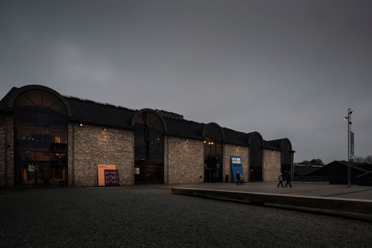 “Beamer”: Projector for outdoor lighting | ERCO