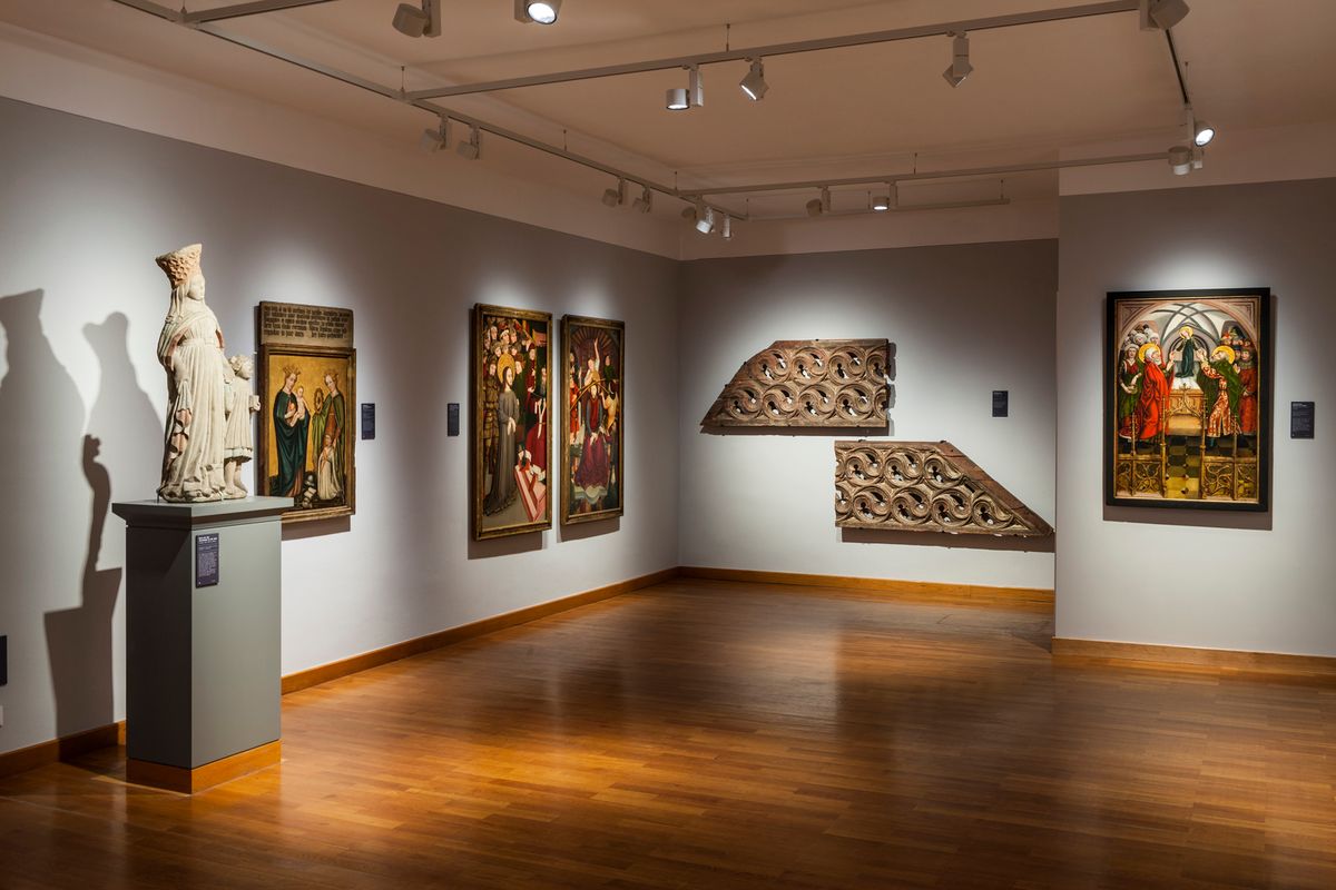 Interior track | ERCO