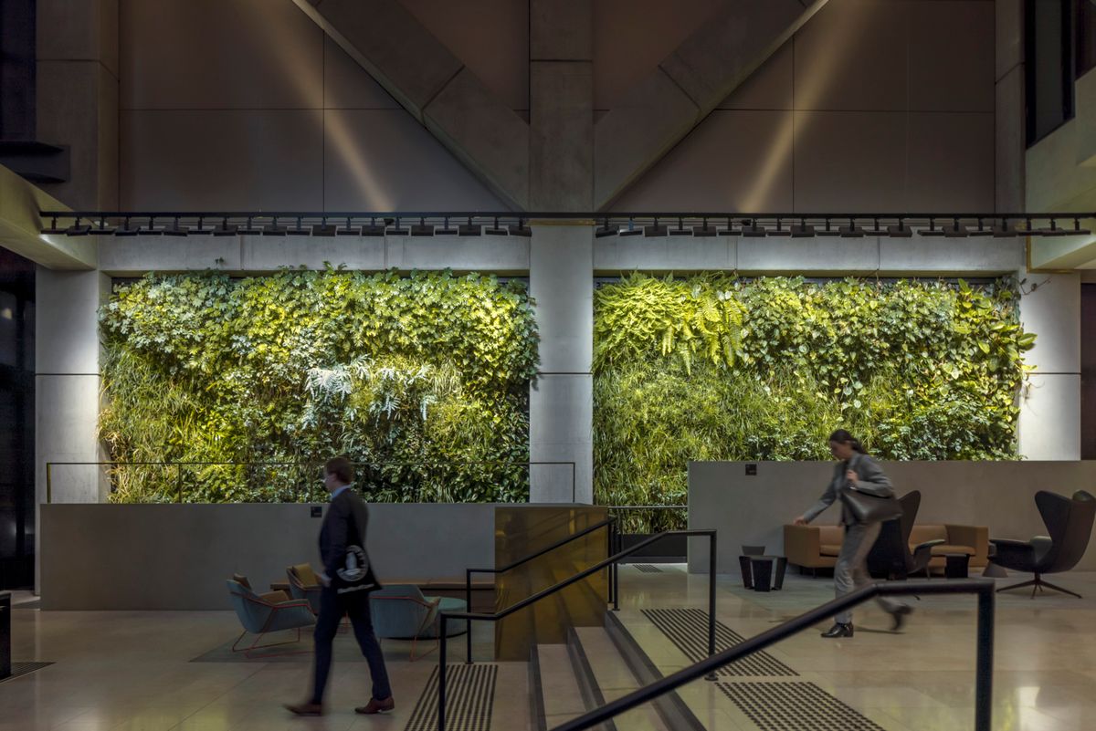 Luminaires for track – Light Board | ERCO