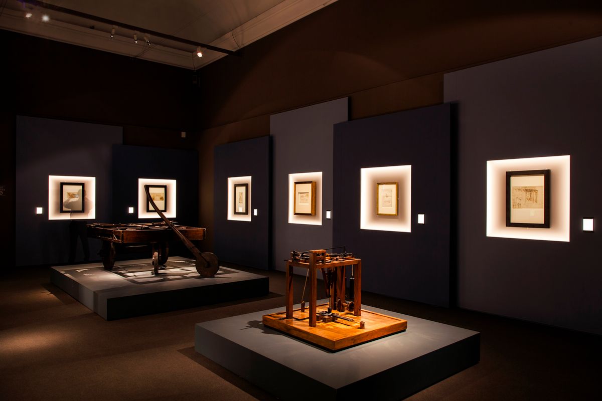 Luminaires for track – Pollux | ERCO