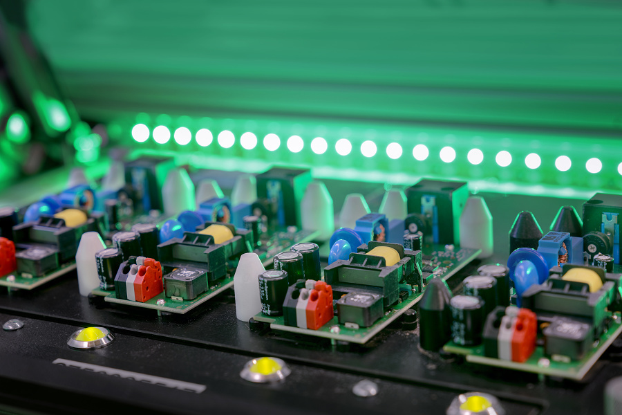 Durable LED luminaires for sustainable lighting solutions | ERCO