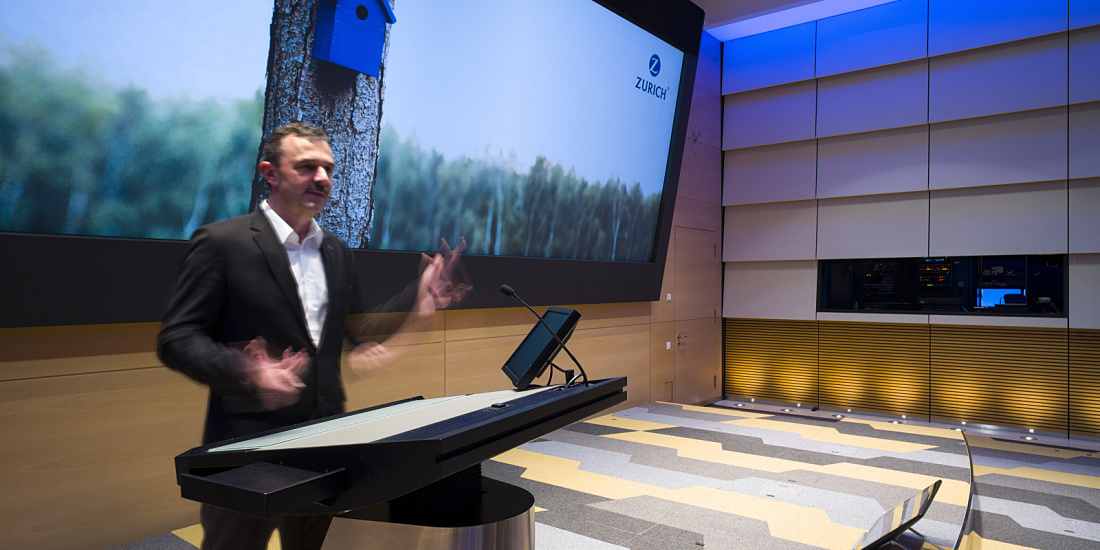 LED light: Auditorium of Zurich Versicherung, Zurich - Community - Projects