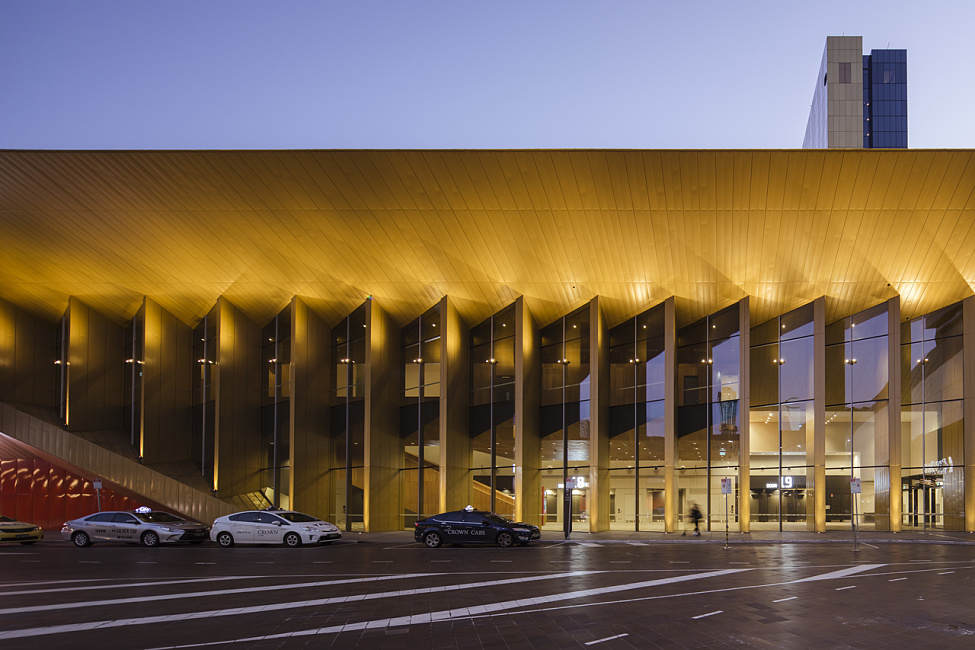 Light for the Melbourne Congress and Exhibition Centre | ERCO