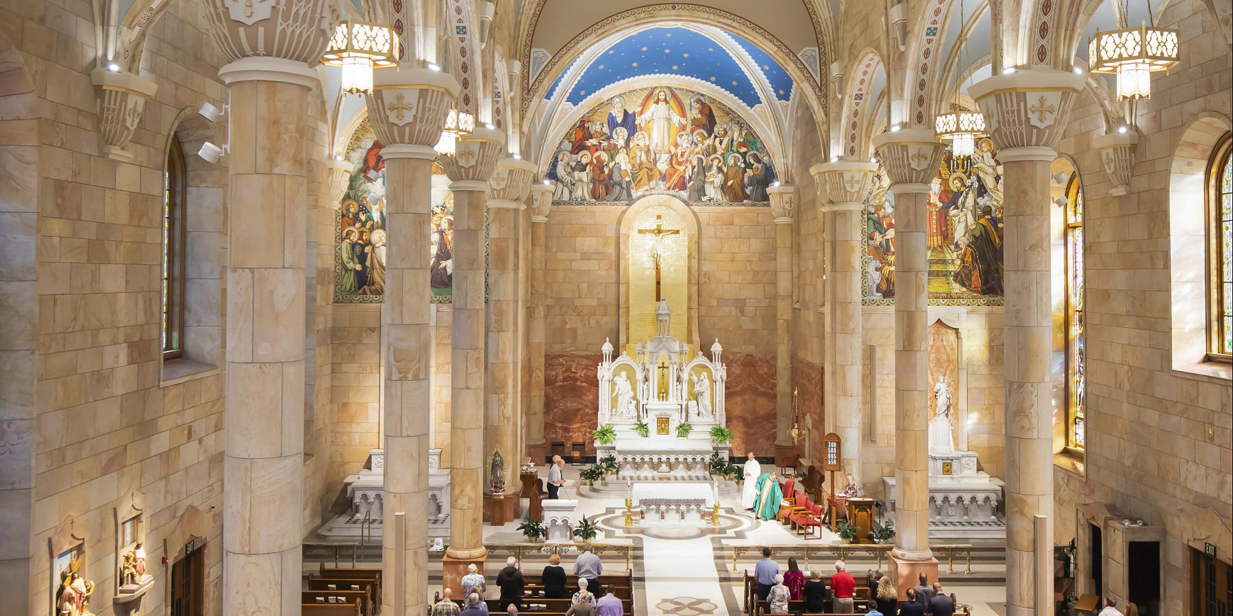 Luz LED: La iluminación LED de la Iglesia de San José